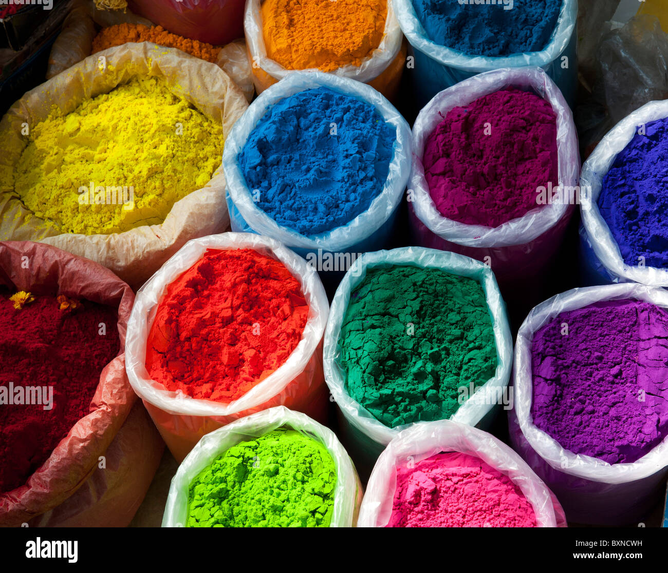 Bags of coloured powder hi-res stock photography and images - Alamy