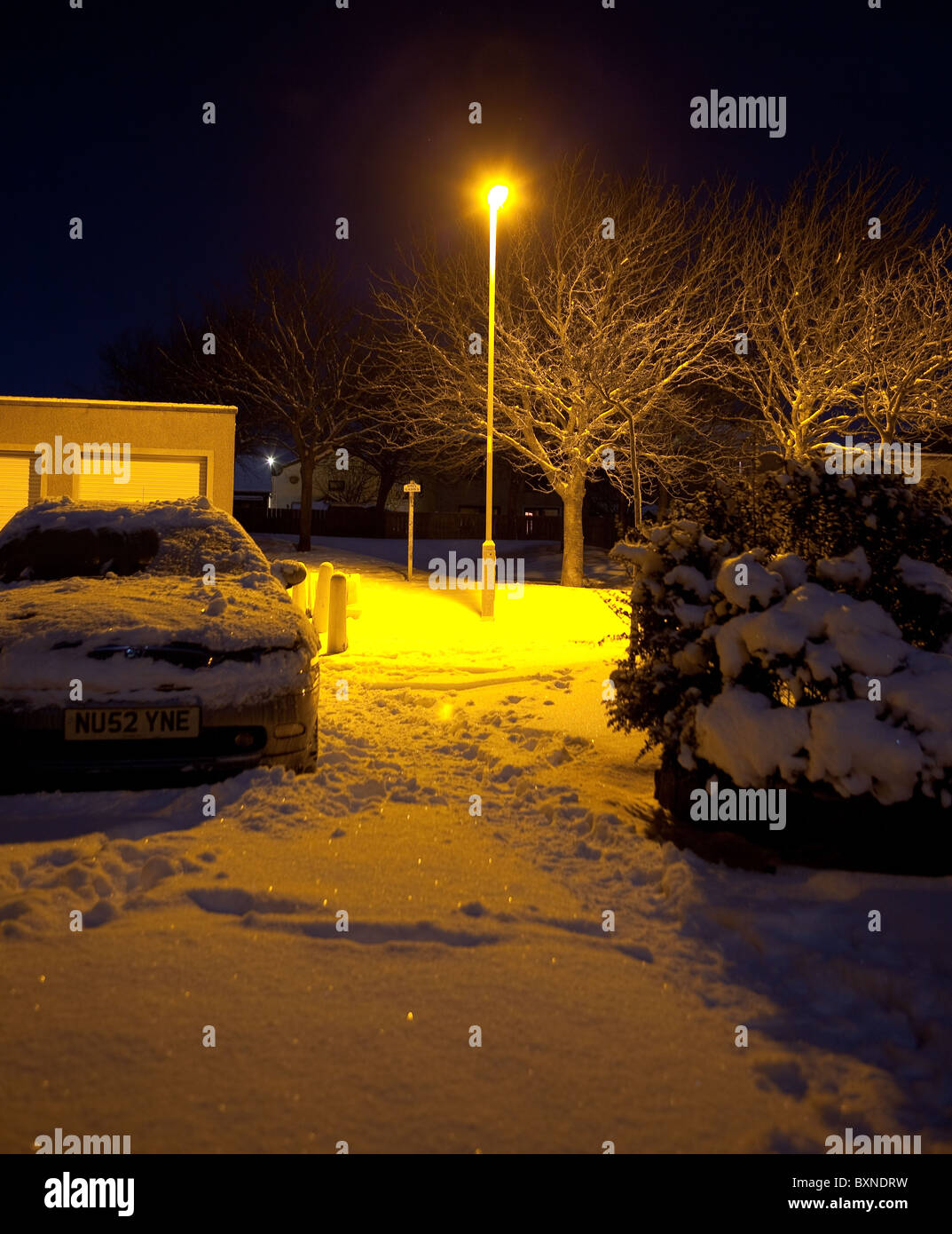 Midnight snow scotland uk Stock Photo - Alamy