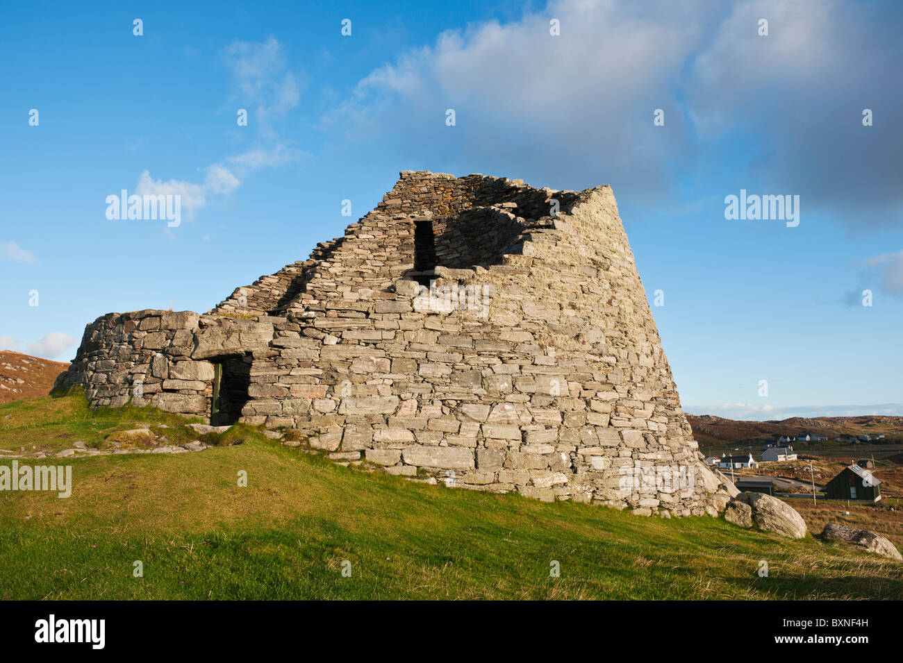 Dun Carloway Broch, Carloway, Isle of Lewis, Scotland Stock Photo - Alamy