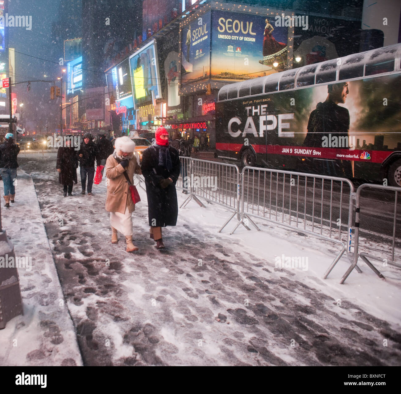 Times square snow blizzard hi-res stock photography and images - Alamy