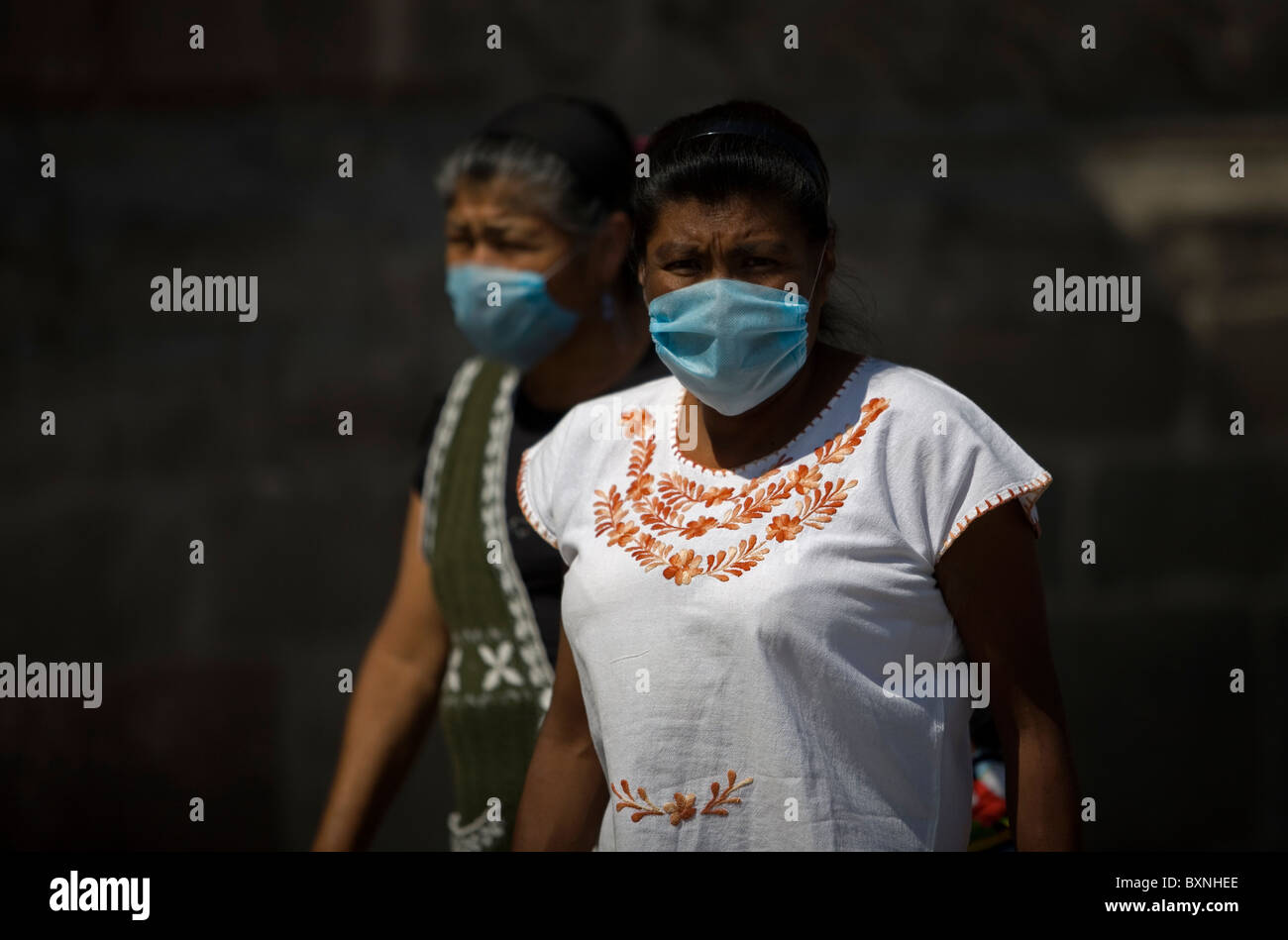Flu mask people america hi-res stock photography and images - Alamy