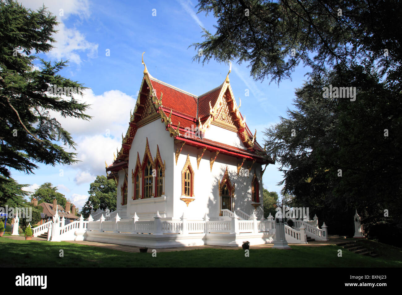 Buddhapadipa temple wimbledon hi-res stock photography and images - Alamy