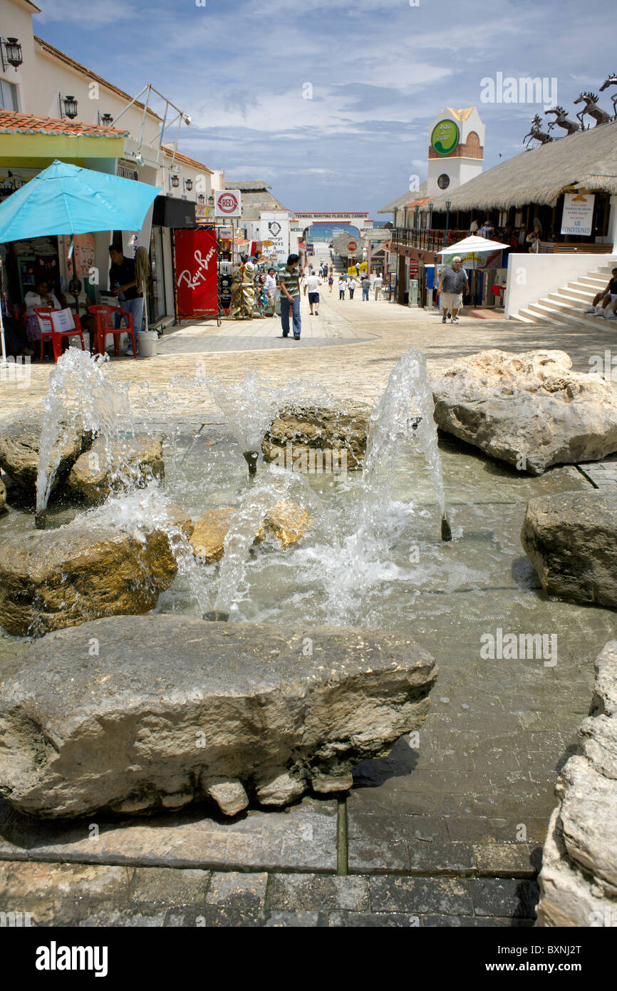 Mexican water feature hi-res stock photography and images - Alamy