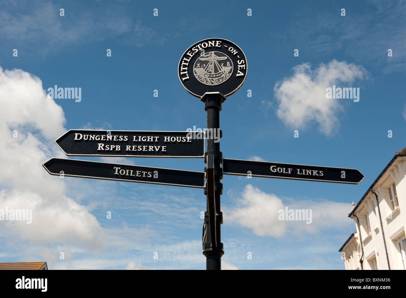 Uk tourist hi-res stock photography and images - Alamy