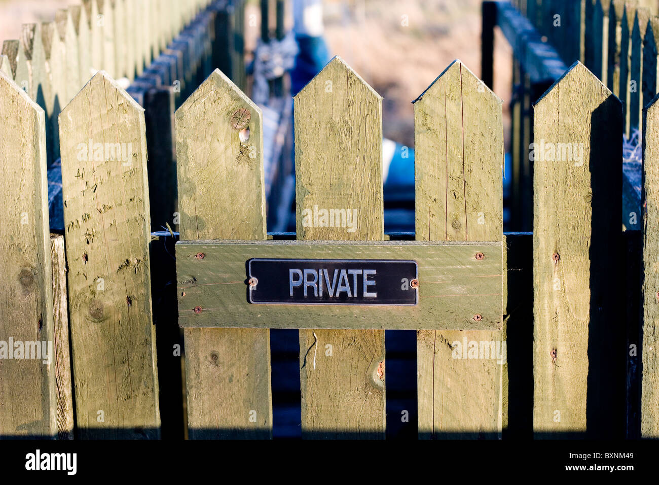 Private sign on gate hi-res stock photography and images - Alamy