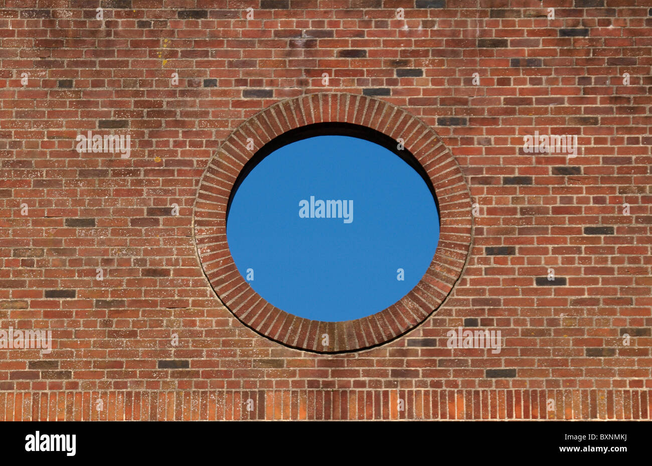 Hole feature hi-res stock photography and images - Alamy