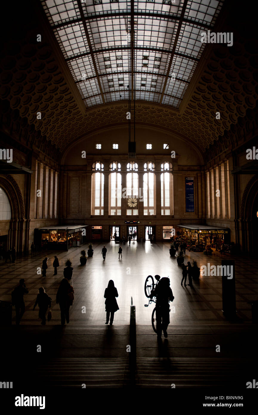 Hauptbahnhof station in leipzig hi-res stock photography and images - Alamy