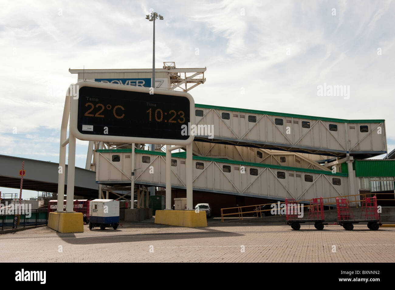Dover ferry hi-res stock photography and images - Alamy