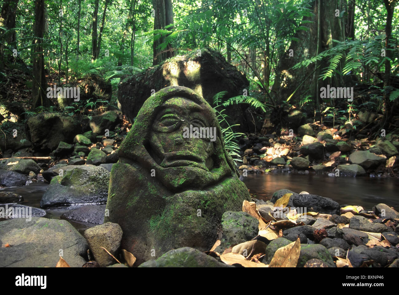 Tahiti marae hi-res stock photography and images - Alamy