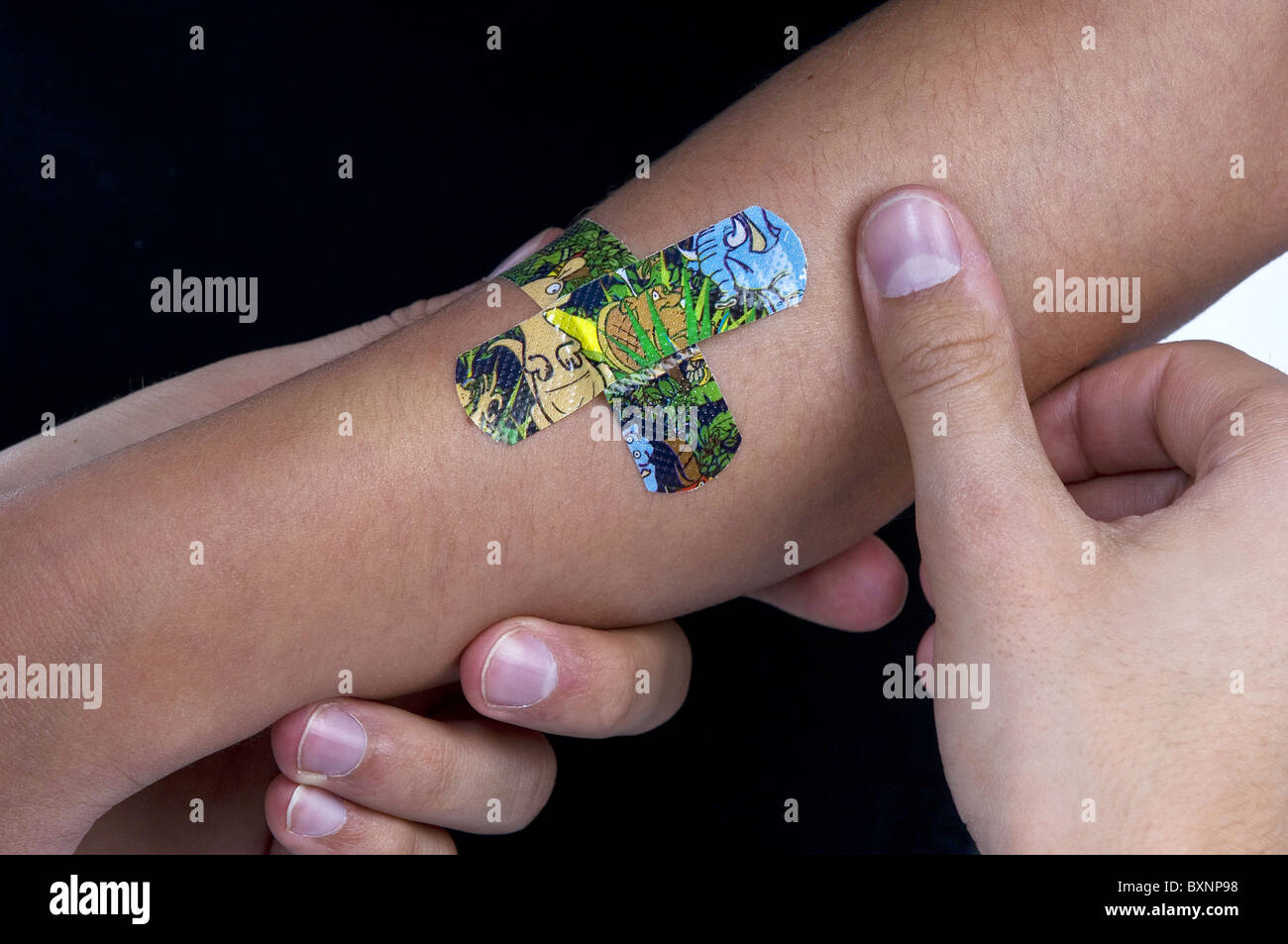 Wound plaster hi-res stock photography and images - Alamy