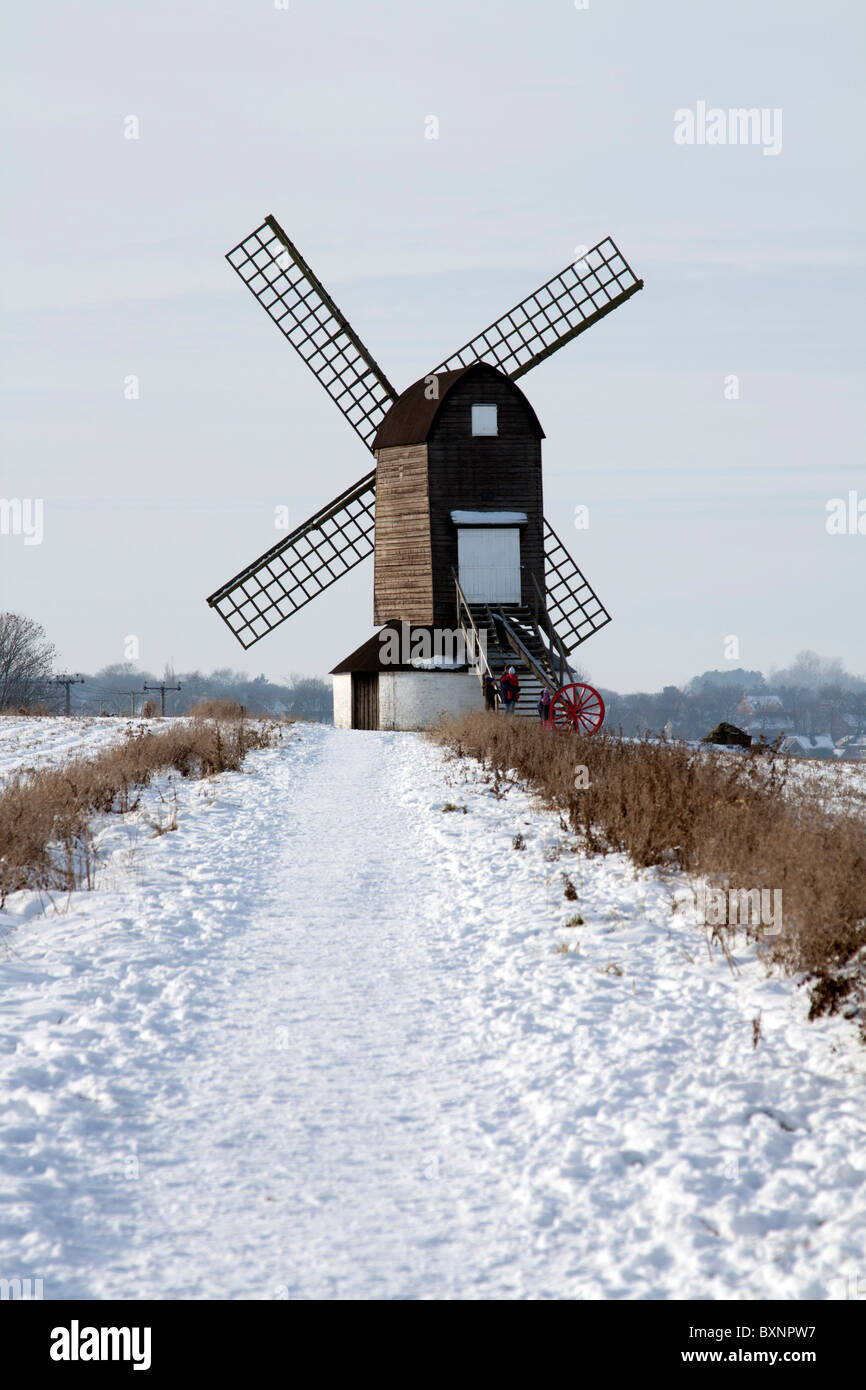Pitstone windmill, buckinghamshire hi-res stock photography and images ...