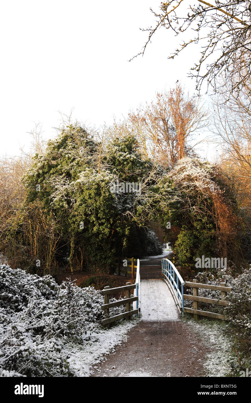 Footbridge with snow in winter hi-res stock photography and images - Alamy