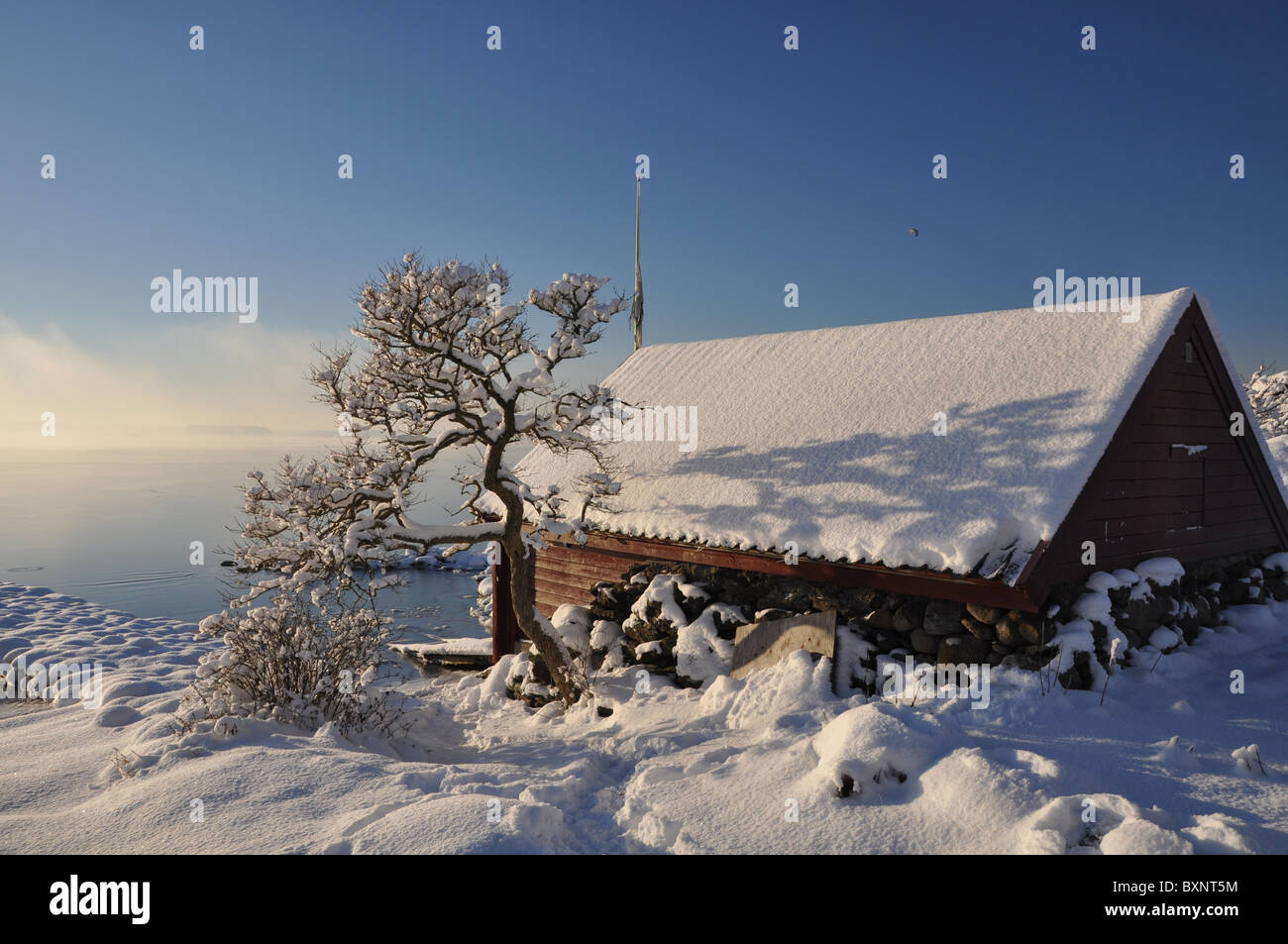 Winter at sea, snow, ice, blue sky, seascape, Hafrsfjord, Stavanger ...