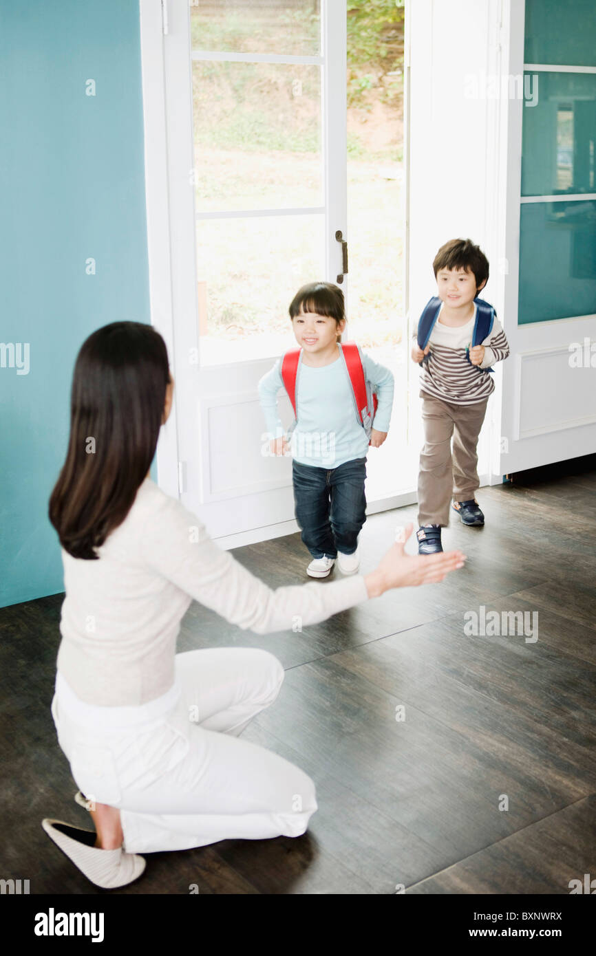 Greeting children hi-res stock photography and images - Alamy