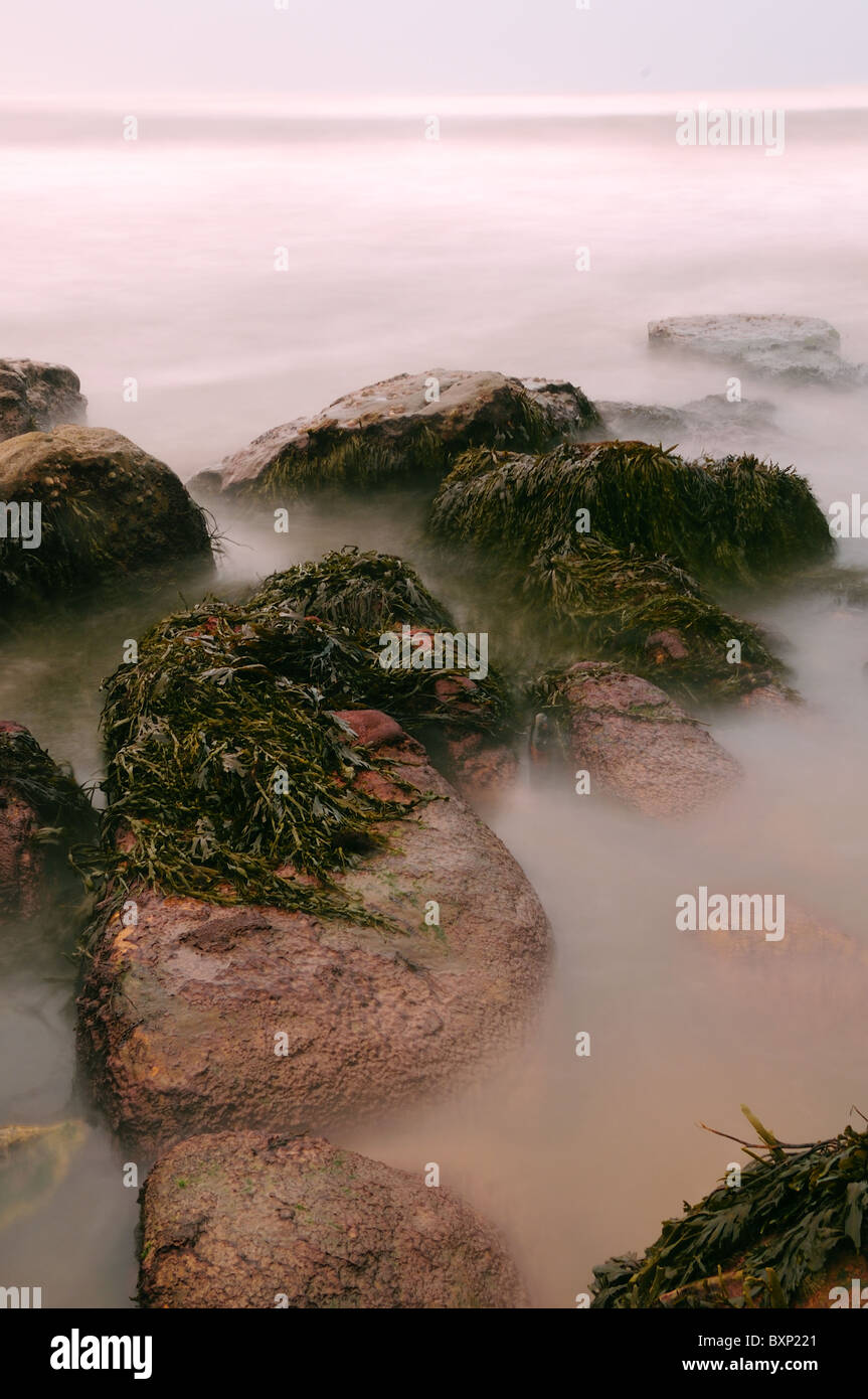 Moving waves hi-res stock photography and images - Alamy