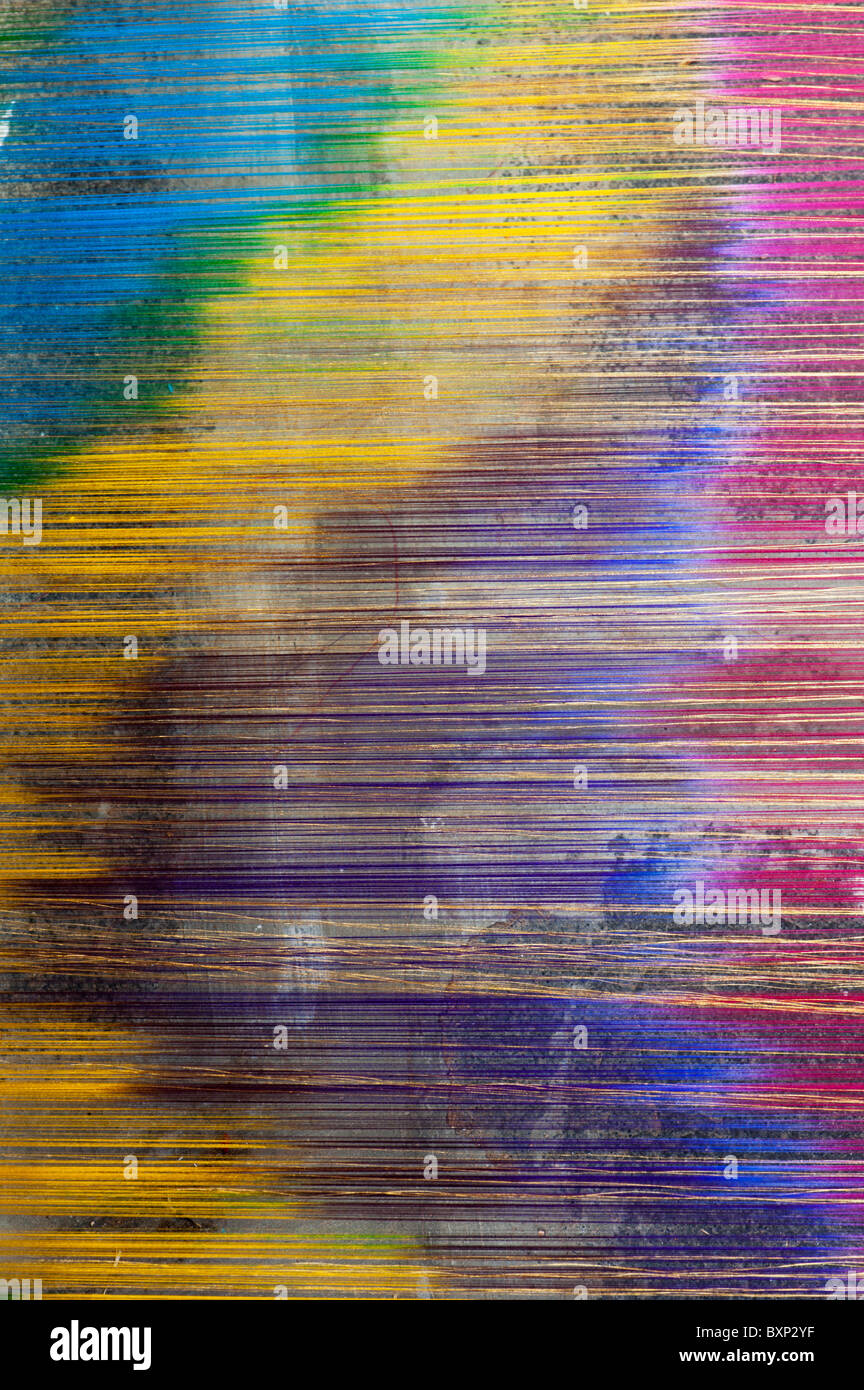 Weaving on handloom hi-res stock photography and images - Alamy