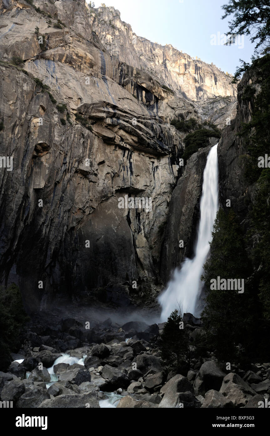 Lower yosemite falls waterfall section bottom national park valley ...