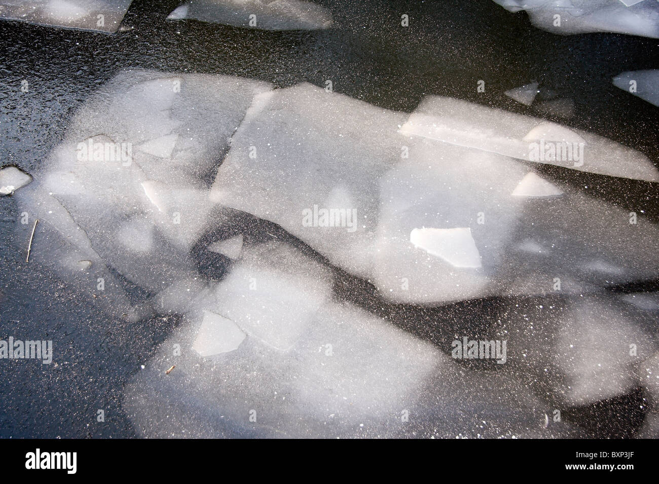 Broken ice sheets hi-res stock photography and images - Alamy