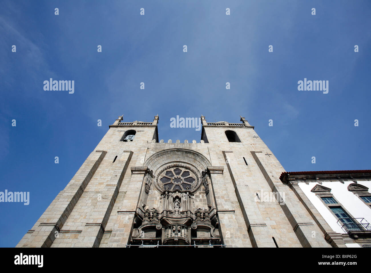 Monuments of porto hi-res stock photography and images - Alamy