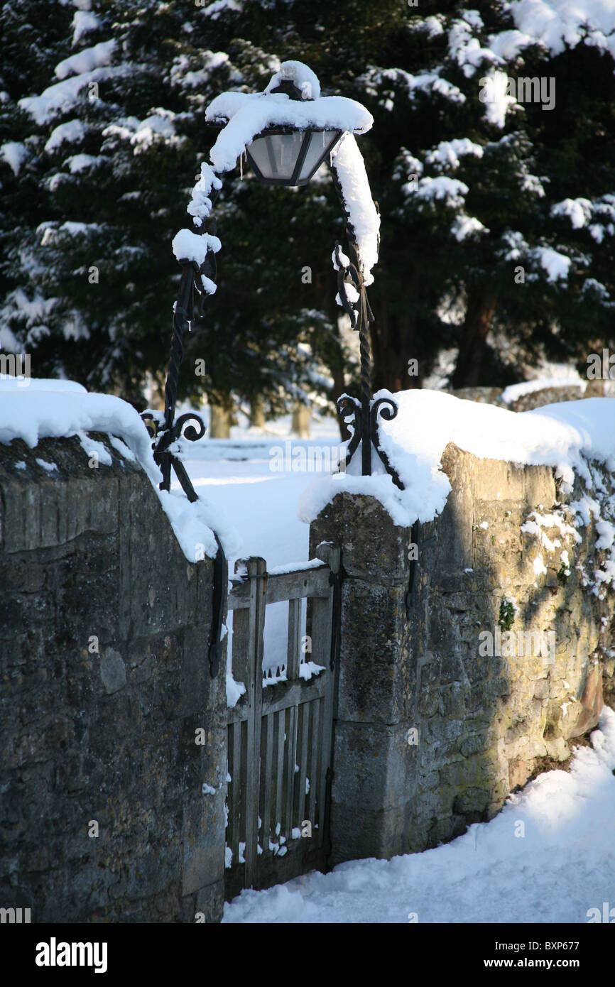 Wrought iron gate in snow hi-res stock photography and images - Alamy