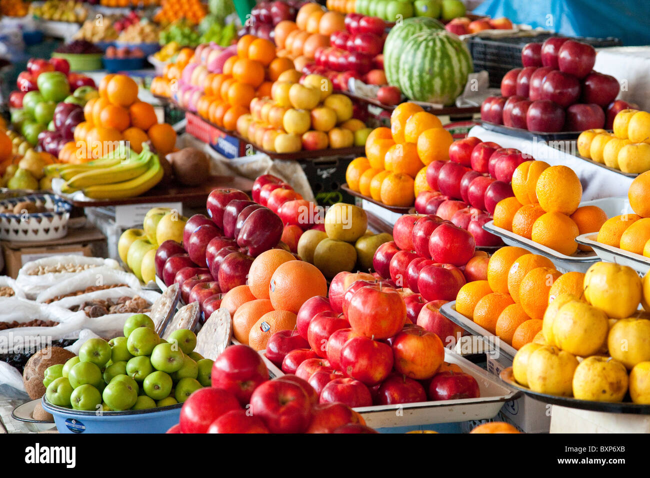 Fruit market armenia armenian hi-res stock photography and images - Alamy
