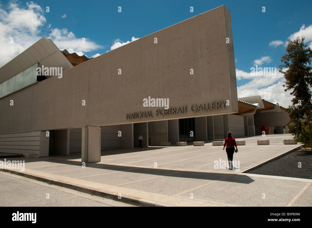 Portrait gallery hi-res stock photography and images - Alamy