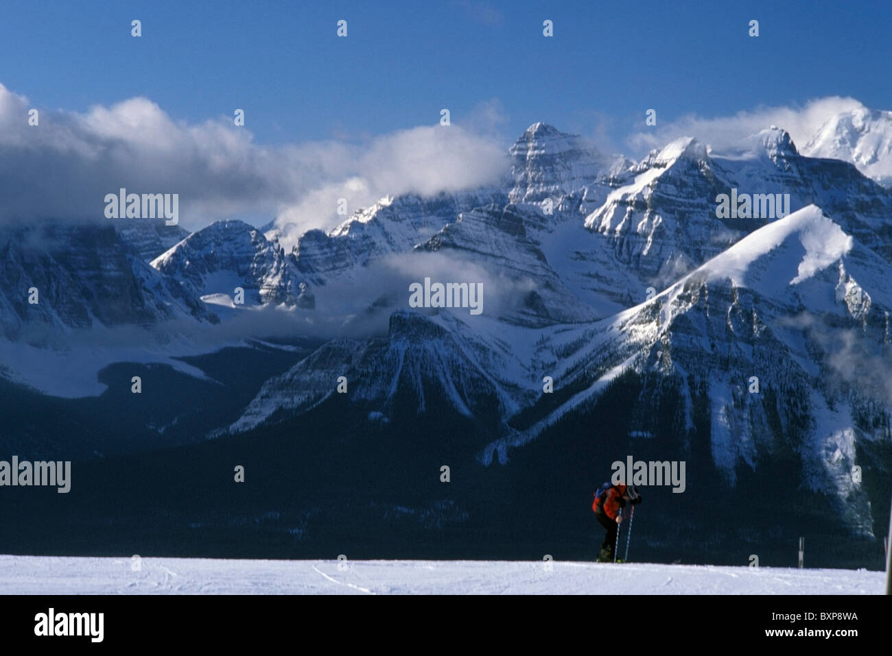 Man skiing in winter hi-res stock photography and images - Alamy