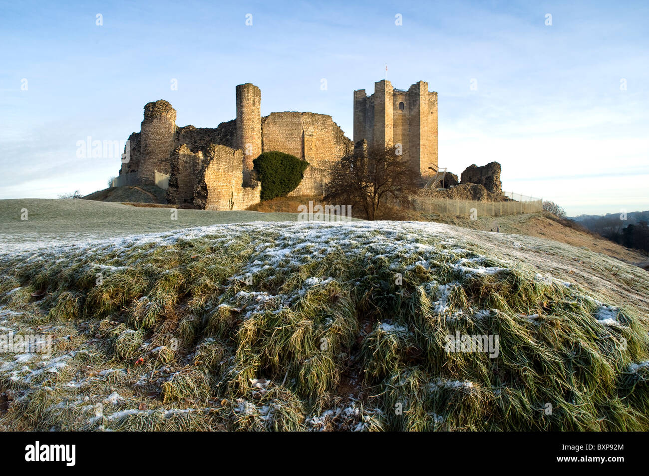 Conisbrough castle doncaster hi-res stock photography and images - Alamy