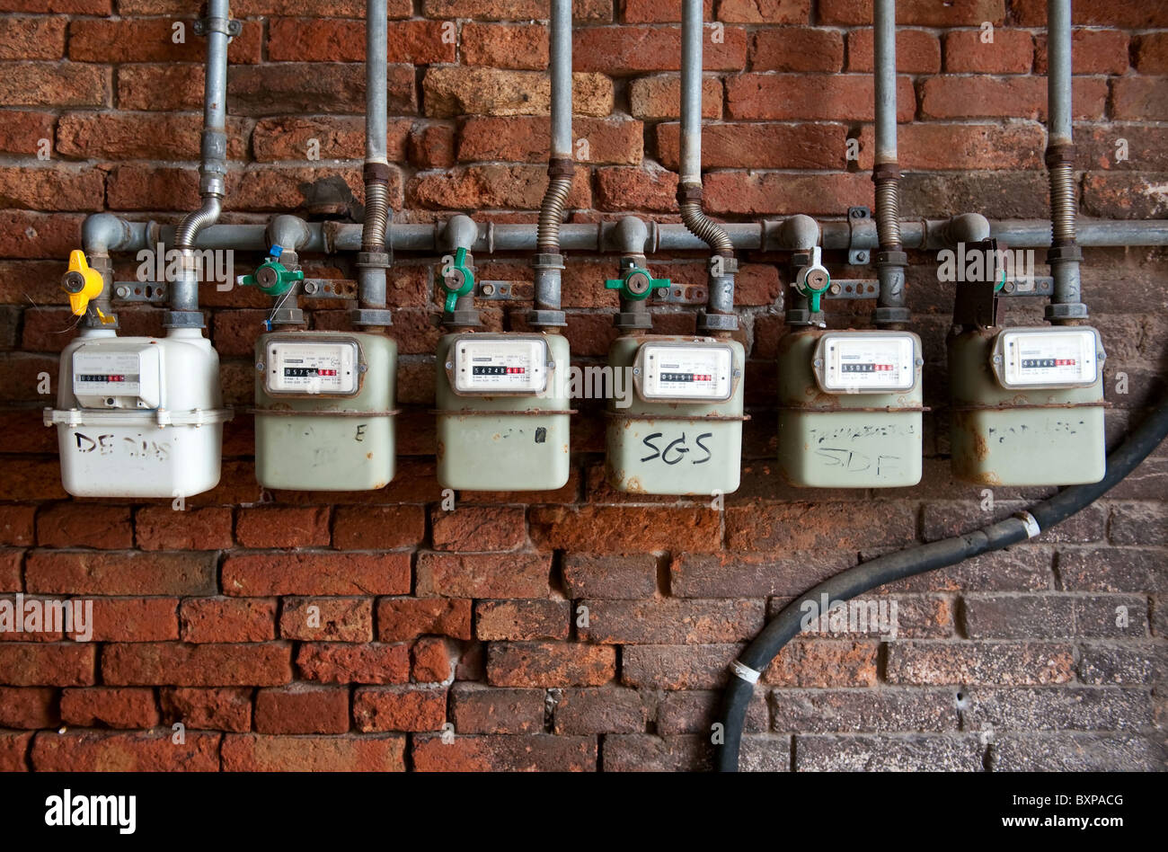 Gas meters hi-res stock photography and images - Alamy