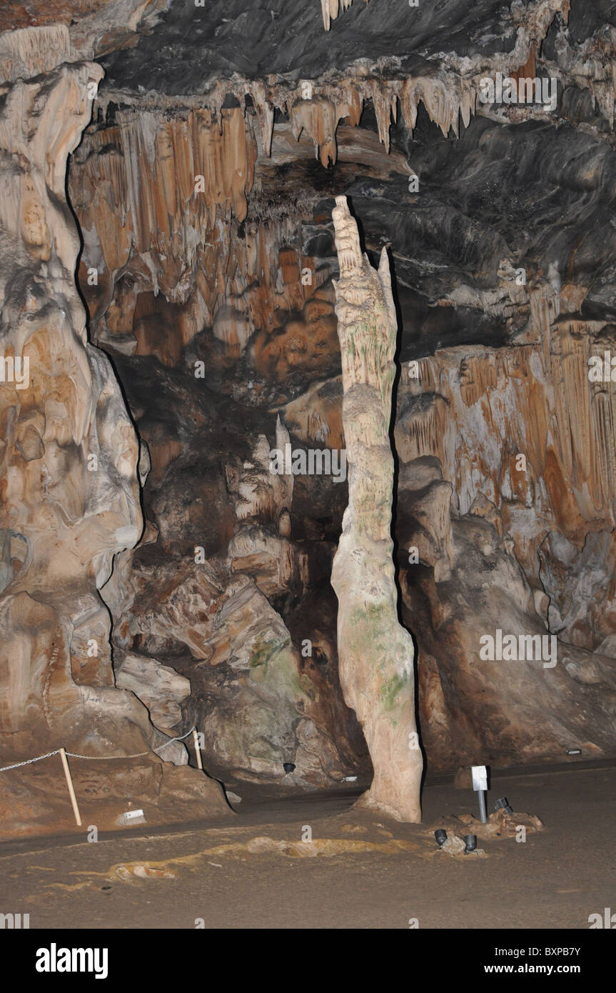 Dripstone formations in Cango Caves, Oudtshoorn, South Africa Stock ...