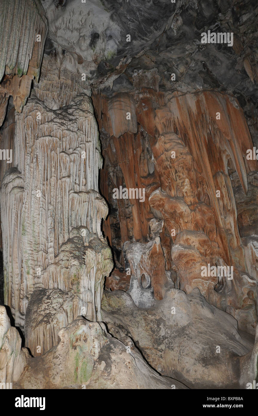 Dripstone formations in Cango Caves, Oudtshoorn, South Africa Stock ...