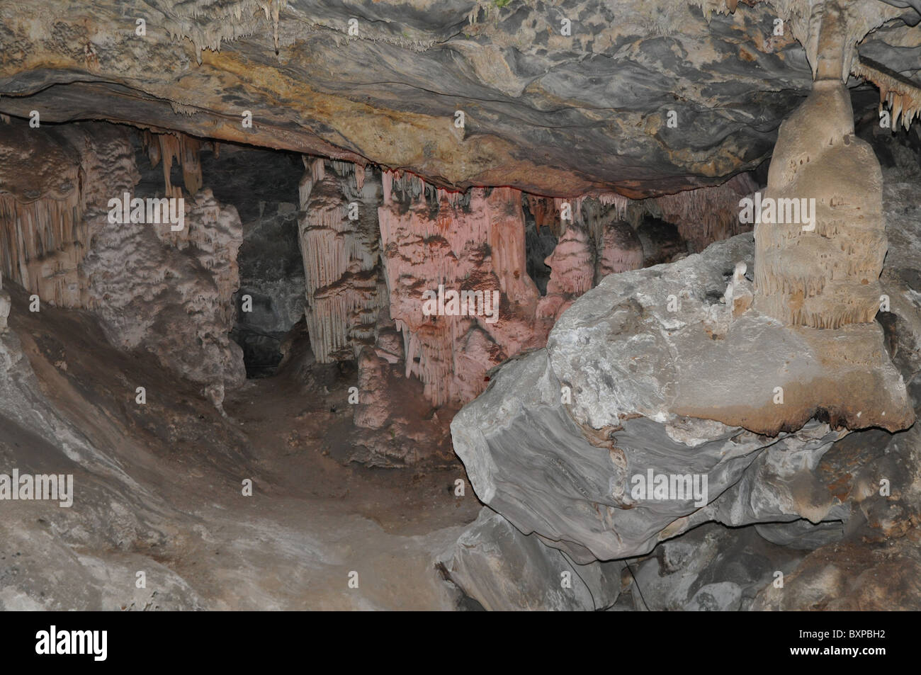 Dripstone formations in Cango Caves, Oudtshoorn, South Africa Stock ...