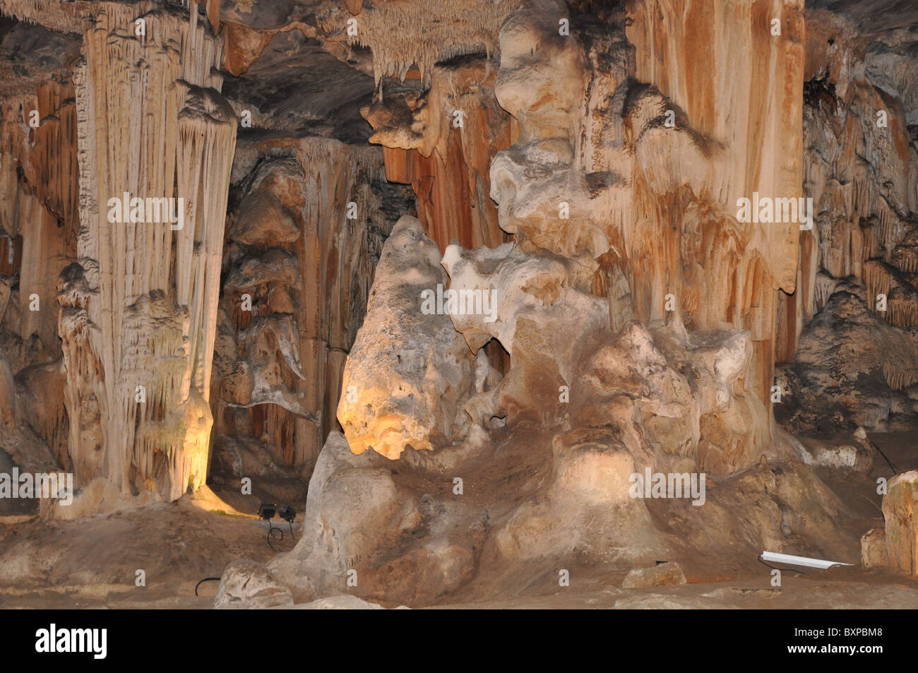Dripstone formations in Cango Caves, Oudtshoorn, South Africa Stock ...