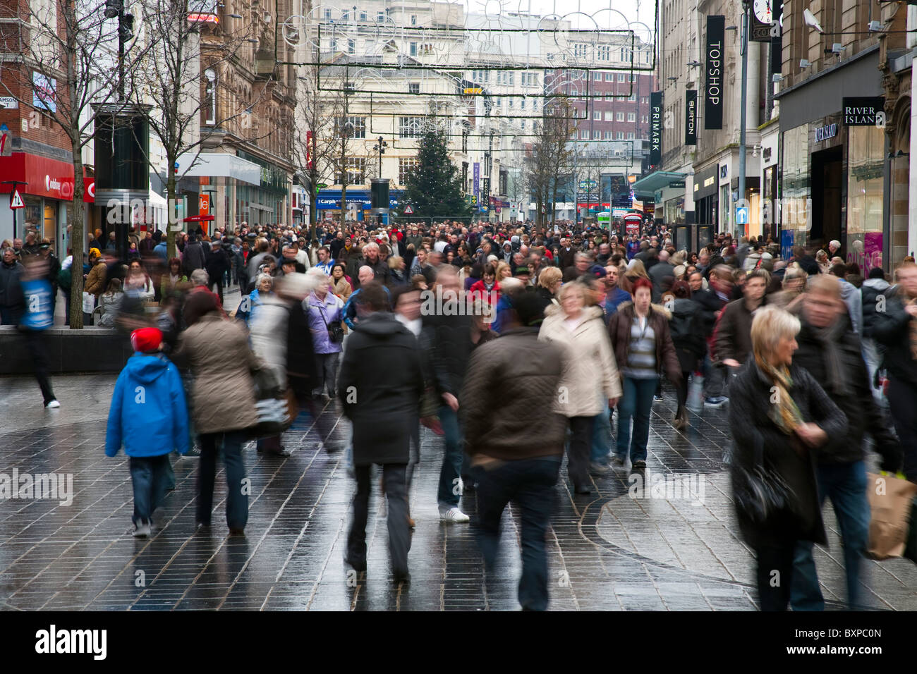 Retail Outlets, Shoppers and Shops in Liverpool, Merseyside, UK Stock ...