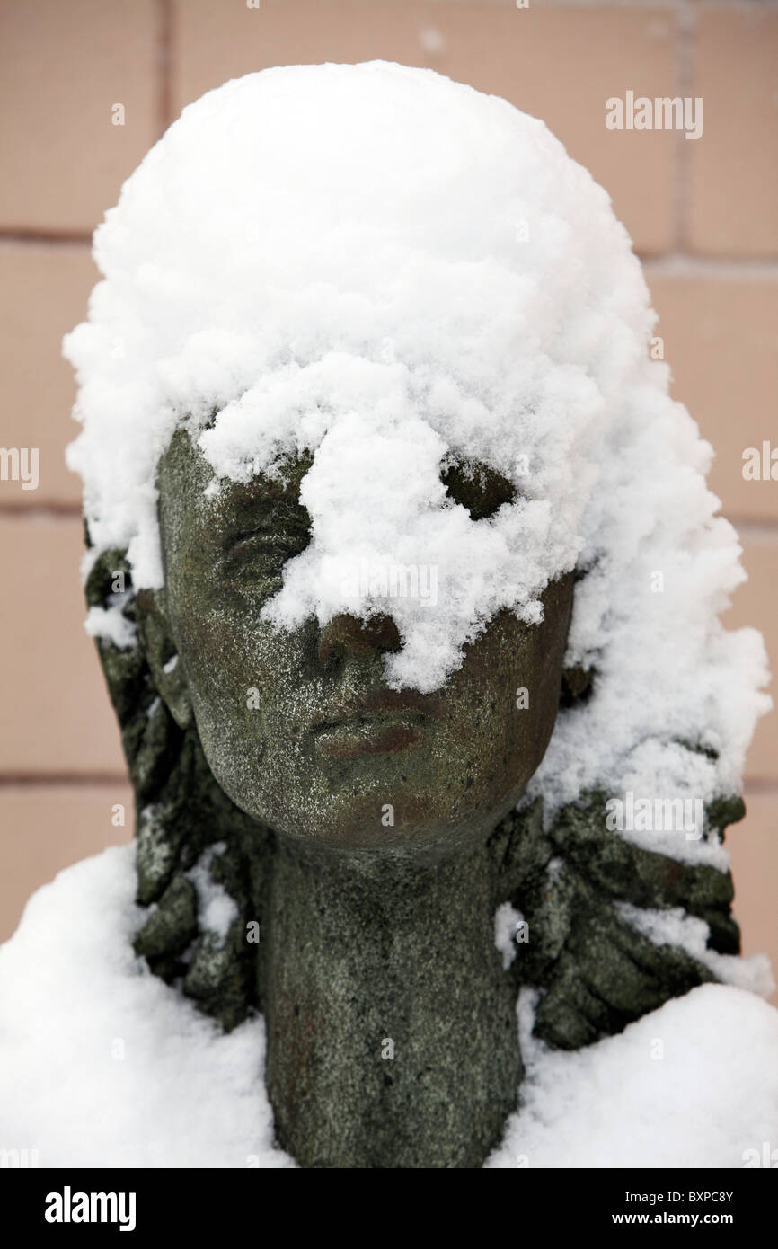 Statues monuments hi-res stock photography and images - Alamy