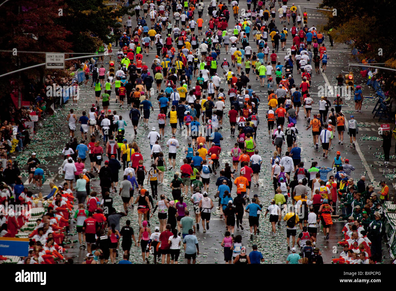 New york city marathon first avenue hi-res stock photography and images ...