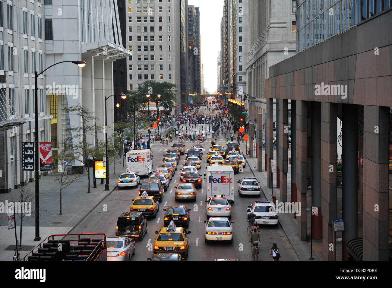 Chicago traffic hi-res stock photography and images - Alamy