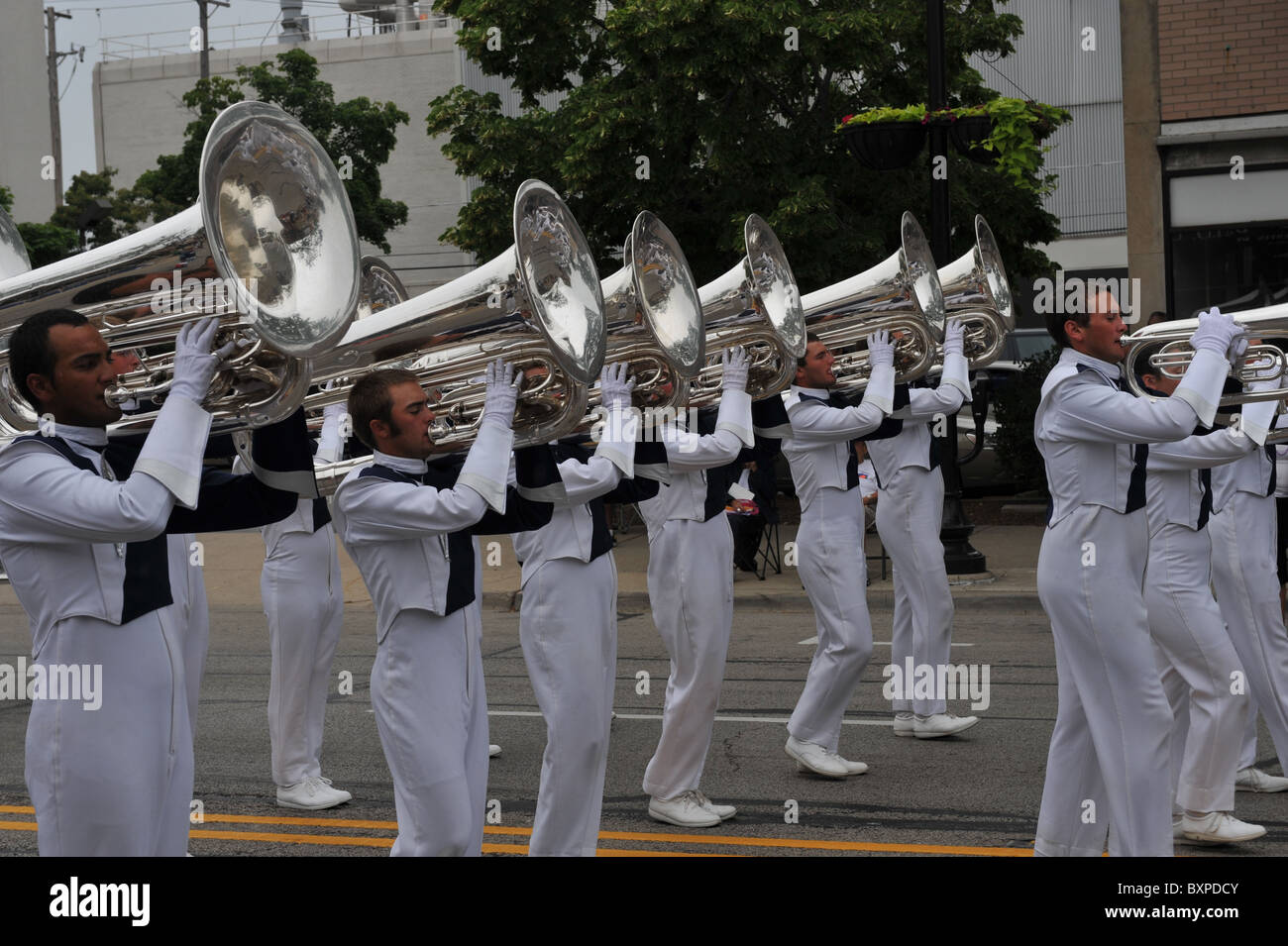 Marching tubas hi-res stock photography and images - Alamy