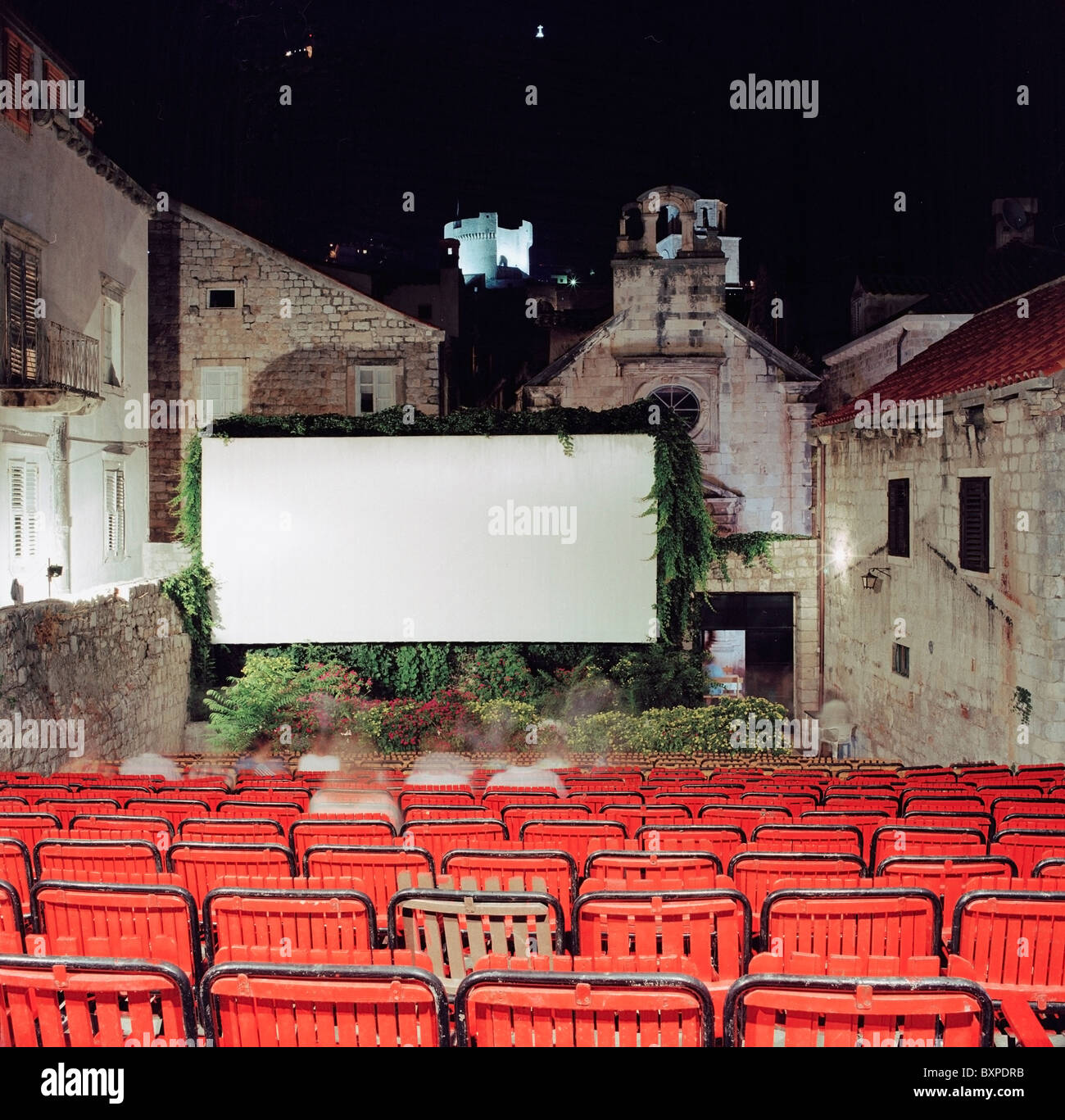 Open air cinemas hi-res stock photography and images - Alamy