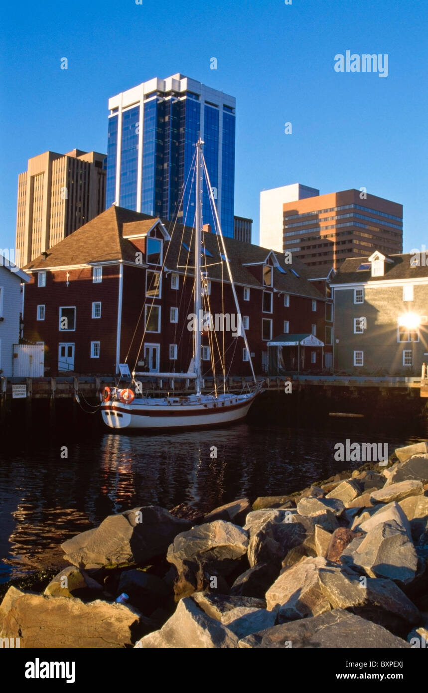 Boat And Waterfront Buildings Stock Photo - Alamy