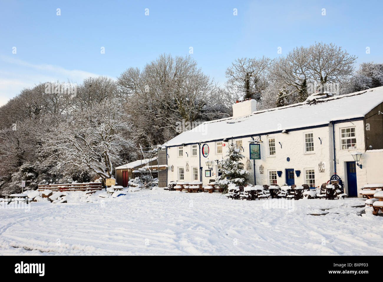 Welsh pub hi-res stock photography and images - Alamy