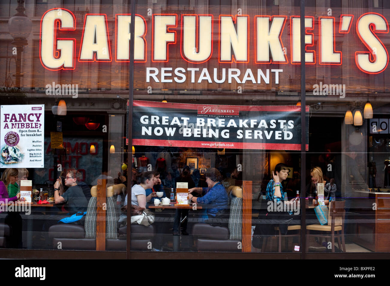 Restaurant window, London, England, UK Stock Photo - Alamy
