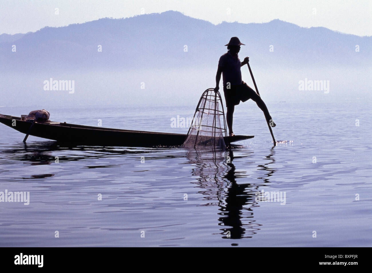 Traditional indigenous custom hi-res stock photography and images - Alamy