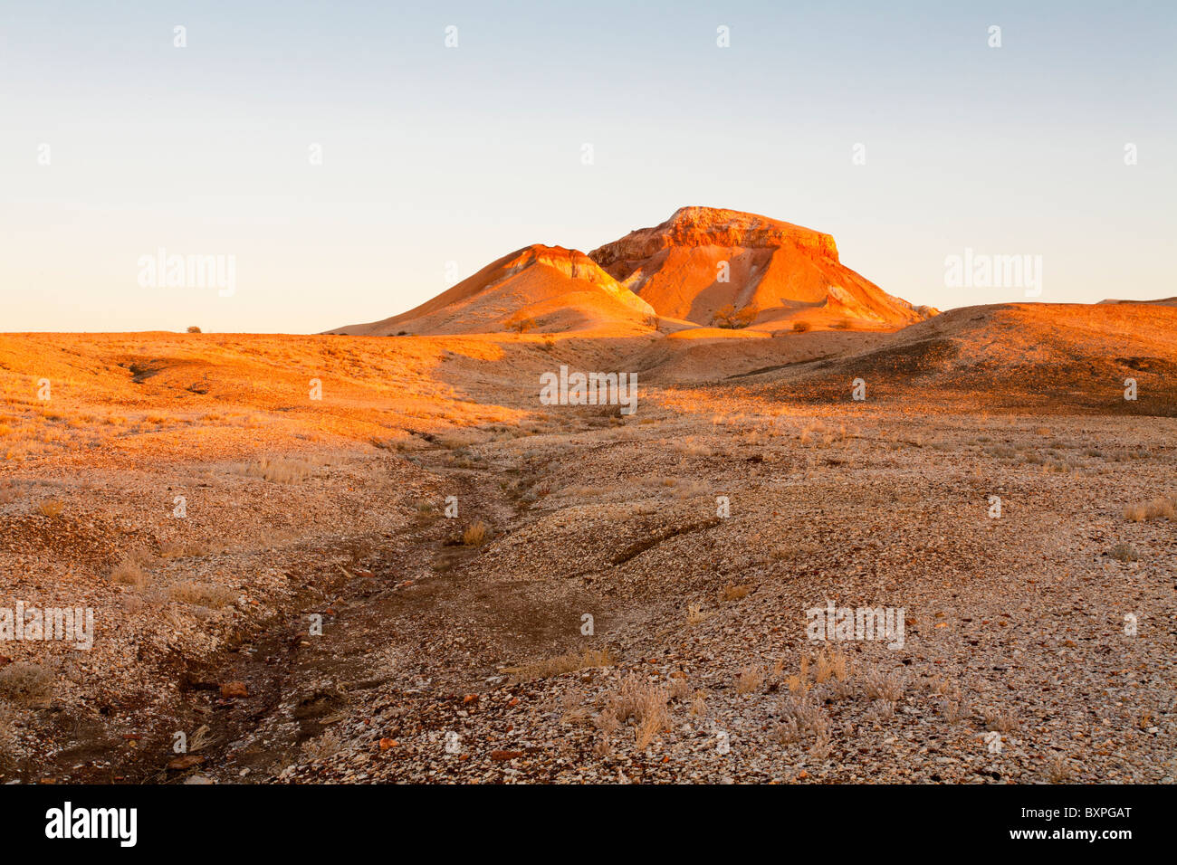 Sunrise in the Painted Desert on Arckaringa Station in outback South ...
