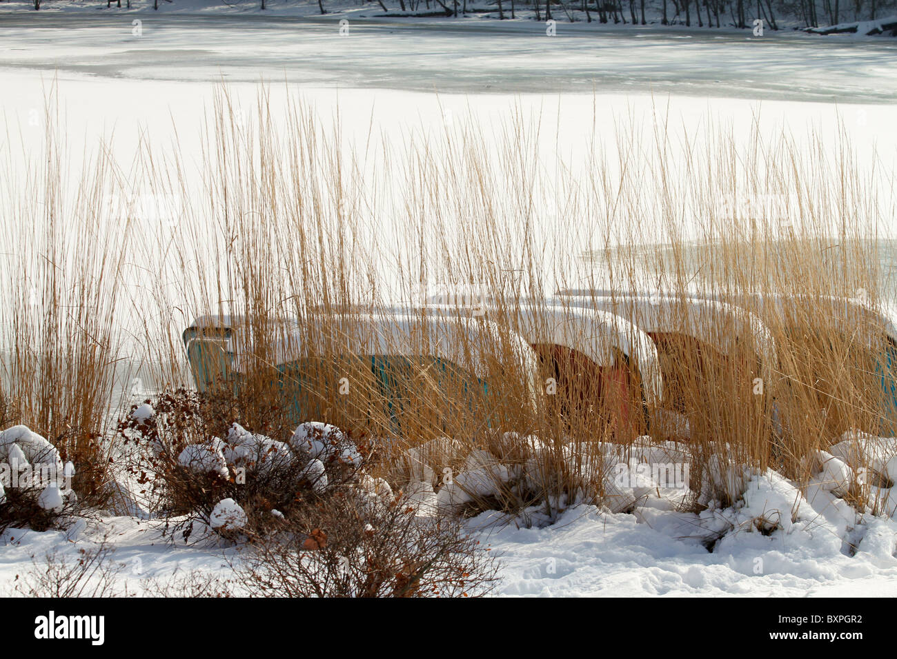 Ready for snow hi-res stock photography and images - Alamy