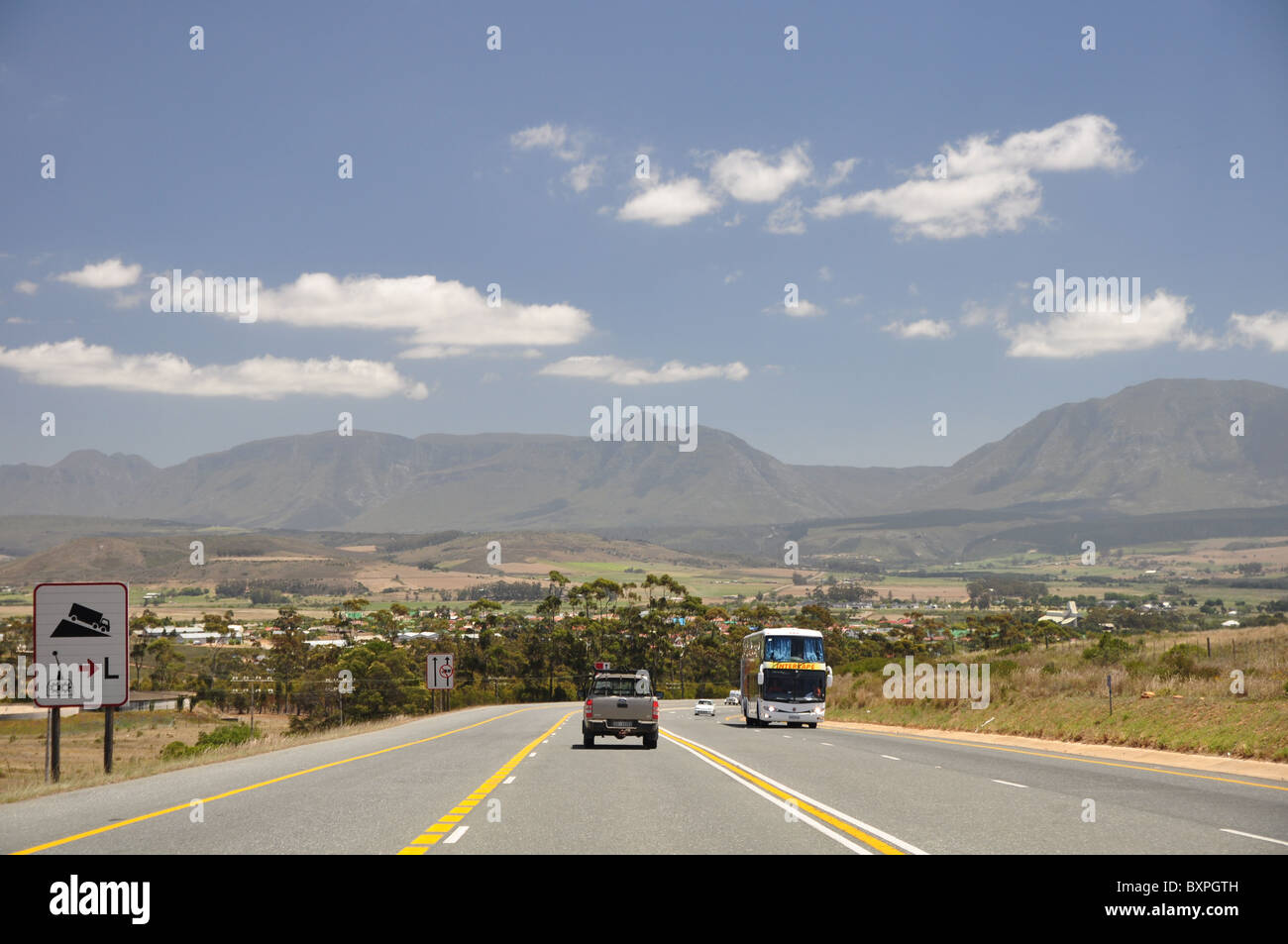 Beautiful highways in gorgeous nature a summer day in South Africa ...