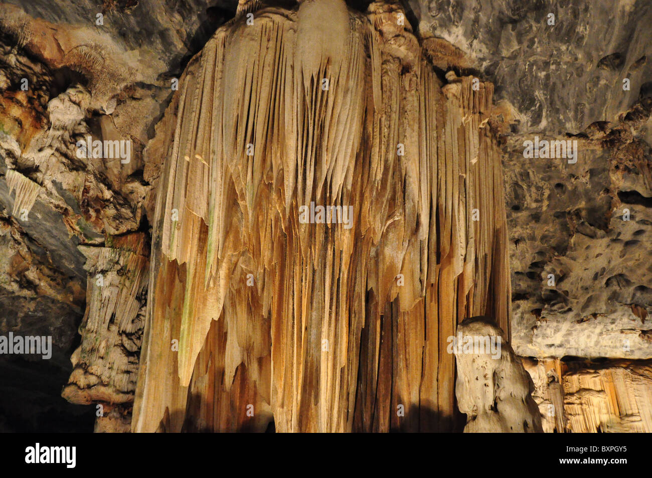 Dripstone formations in Cango Caves, Oudtshoorn, South Africa Stock ...