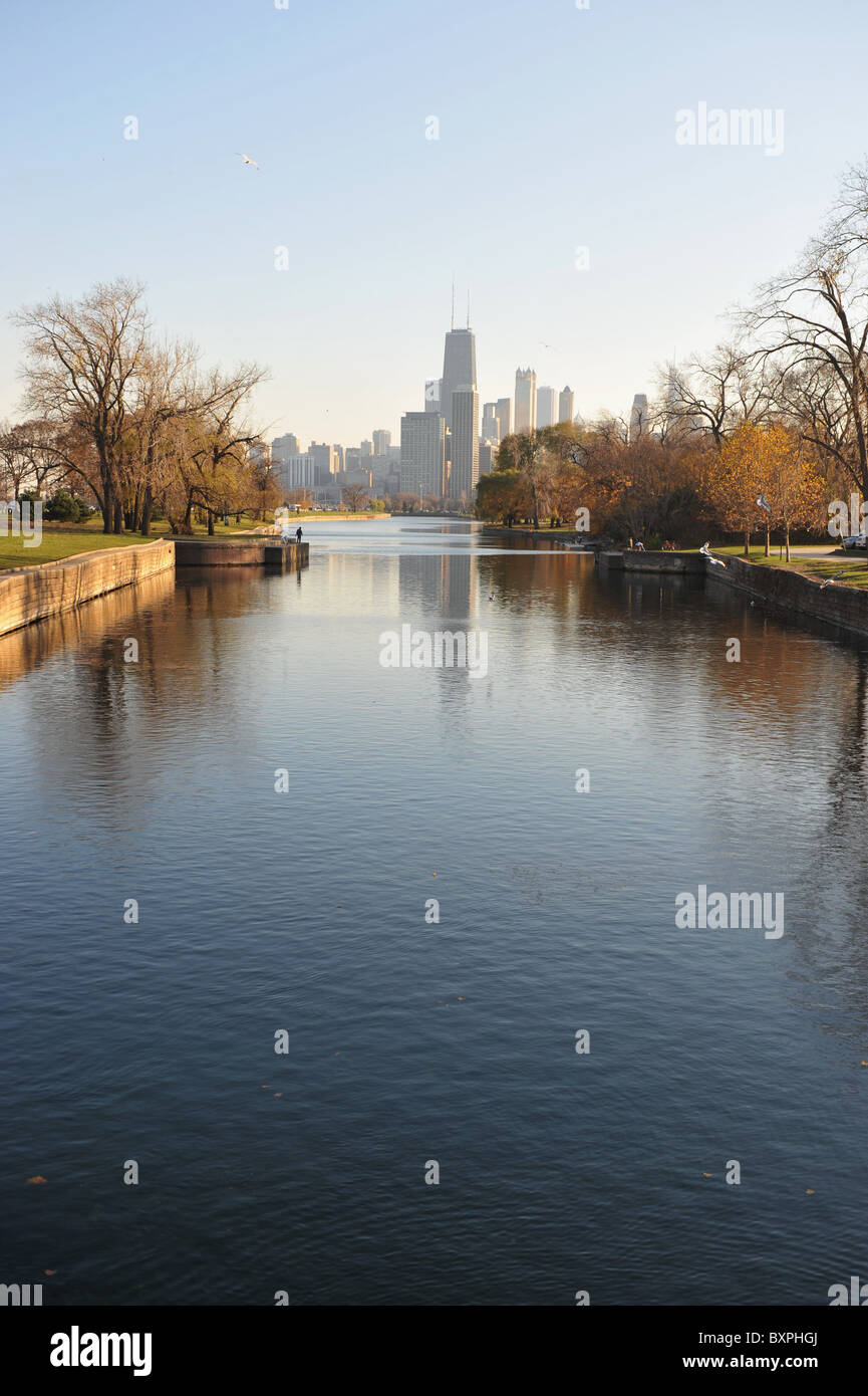 Chicago canal lake michigan hi-res stock photography and images - Alamy