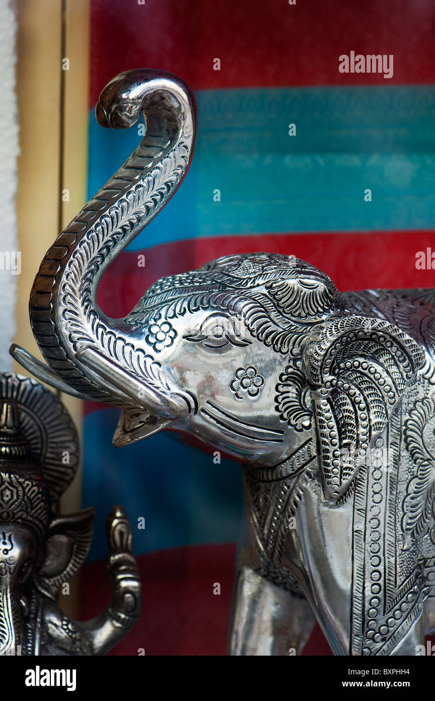 Silver elephant hi-res stock photography and images - Alamy