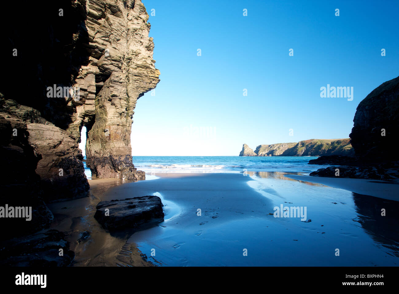 Bossiney haven coastline hi-res stock photography and images - Alamy